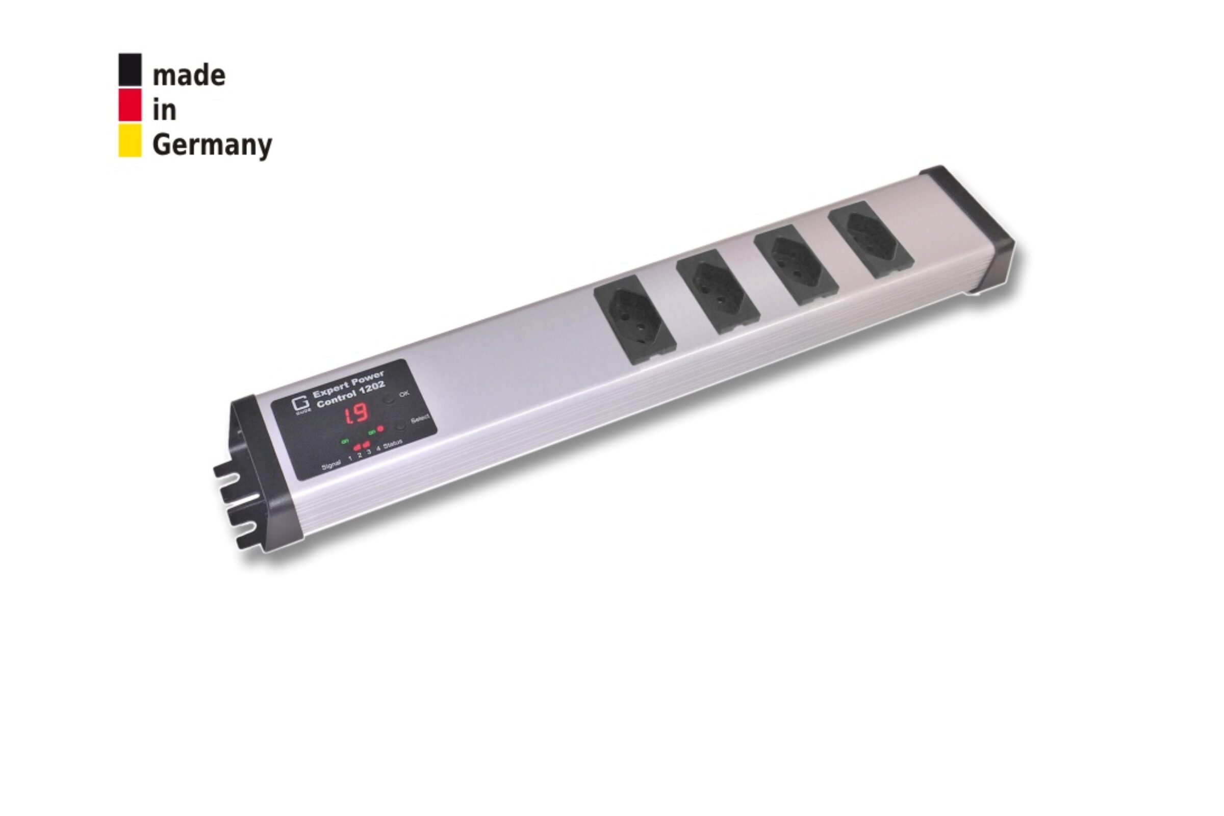 4-fold switched and metered PDU - GUDE Systems